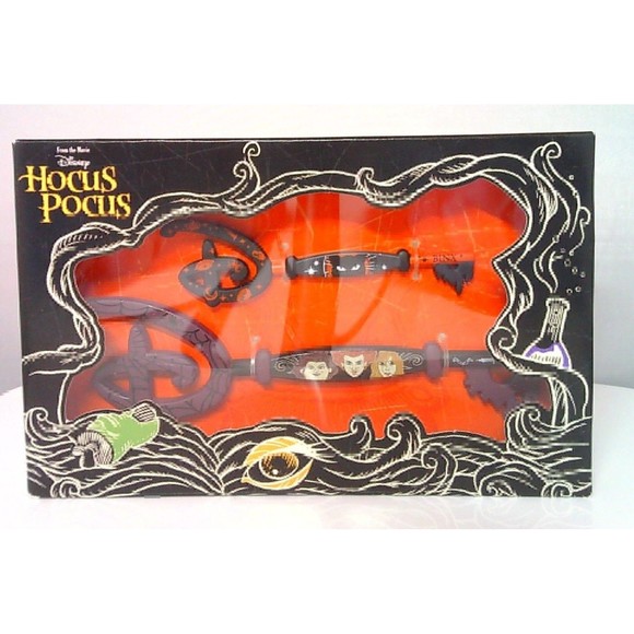Disney | Accents | Disney Hocus Pocus Collectible Key New Disneyana ...